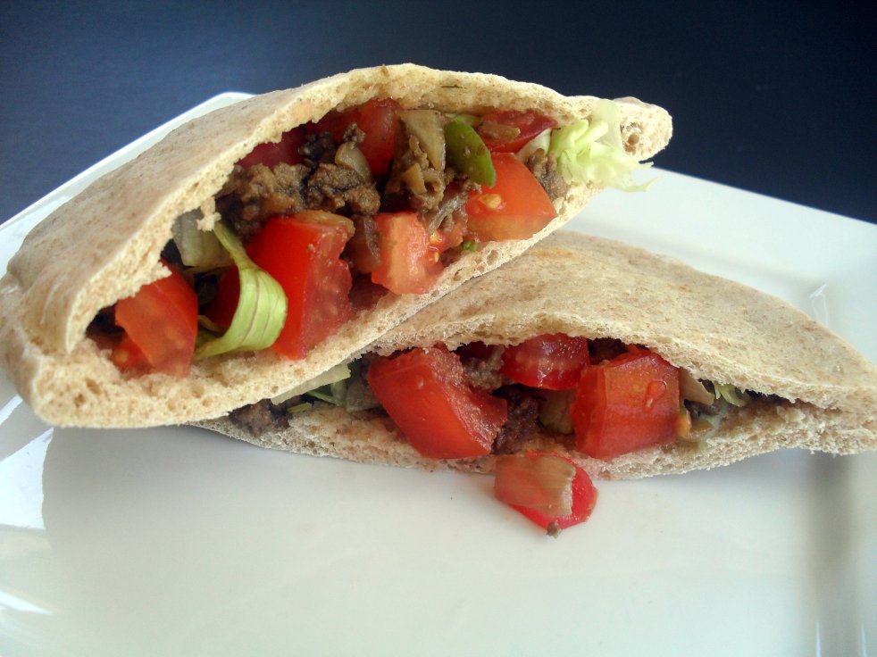 Potluck Pockets with Honey Wheat Pita Bread | Veronica's Cornucopia