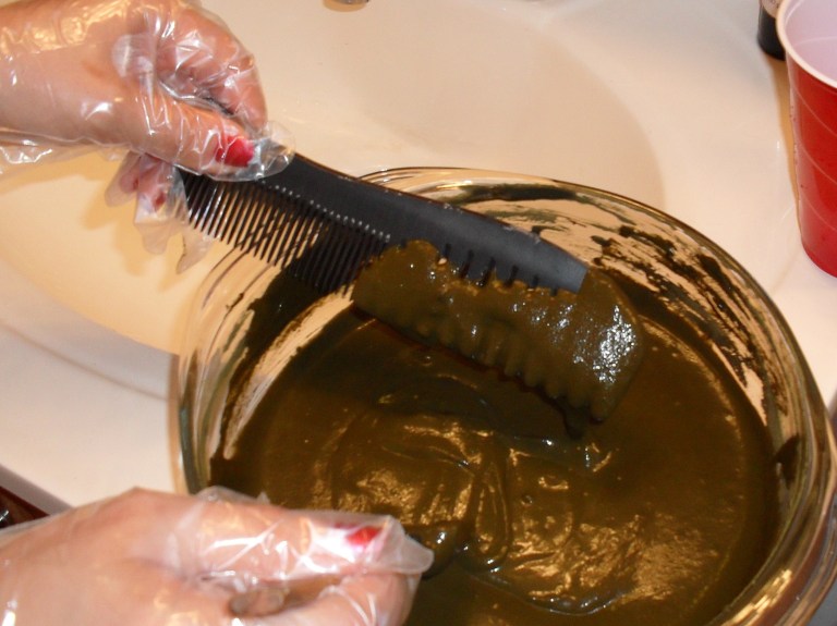 How To Henna Your Hair | Veronica's Cornucopia